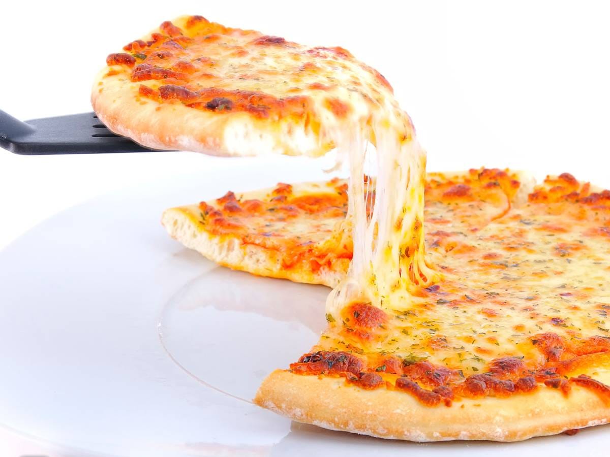 Rodzaje serów do pizzy Jaki wybrać? 11 najlepszych gatunków